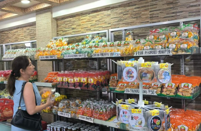 My Favorite Treats: Lola Abon’s Original Durian Candy - Davao Bloggers